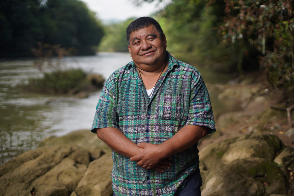 Bernardo Caal (Guatemala): "El río sigue ahí. Todavía está preso, pero ...